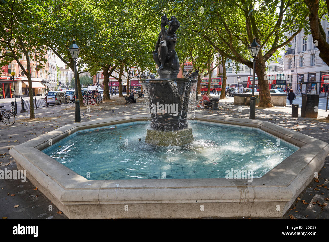 Sloane Square, London, UK Stock Photo - Alamy