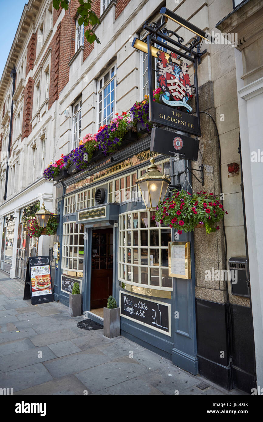 Gloucester pub hi-res stock photography and images - Alamy