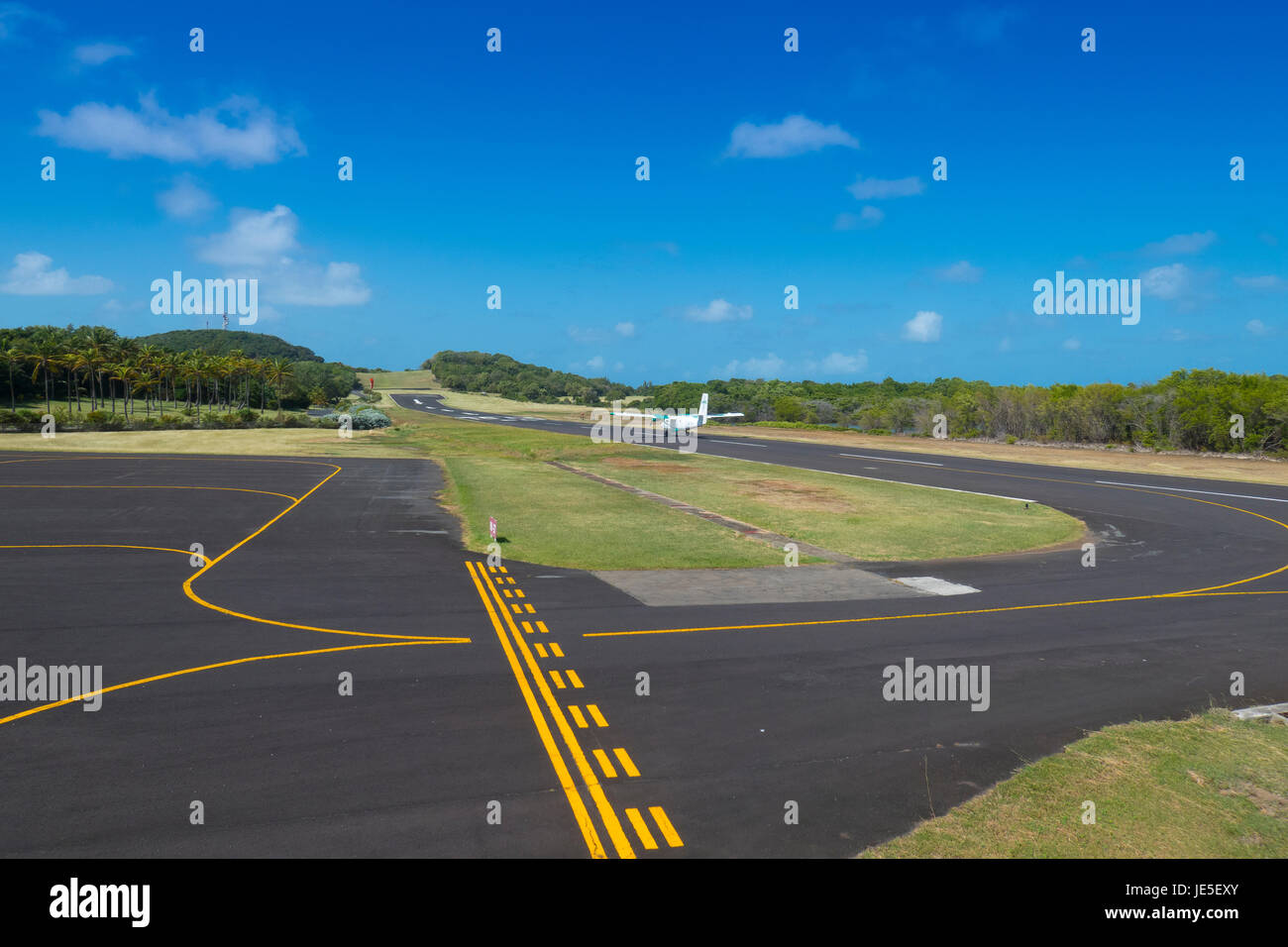 Mustique airways hi-res stock photography and images - Alamy
