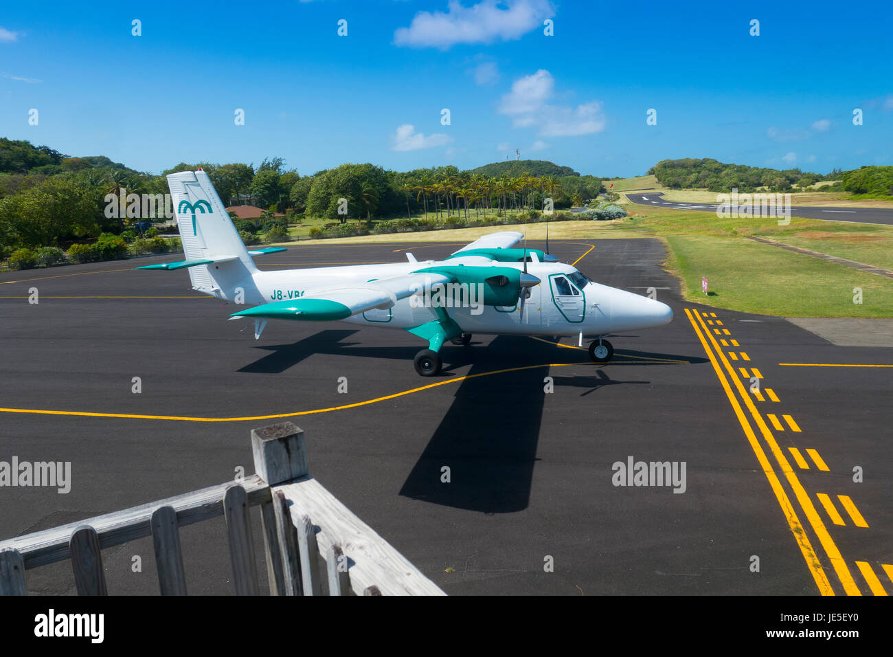 Mustique airways hi-res stock photography and images - Alamy