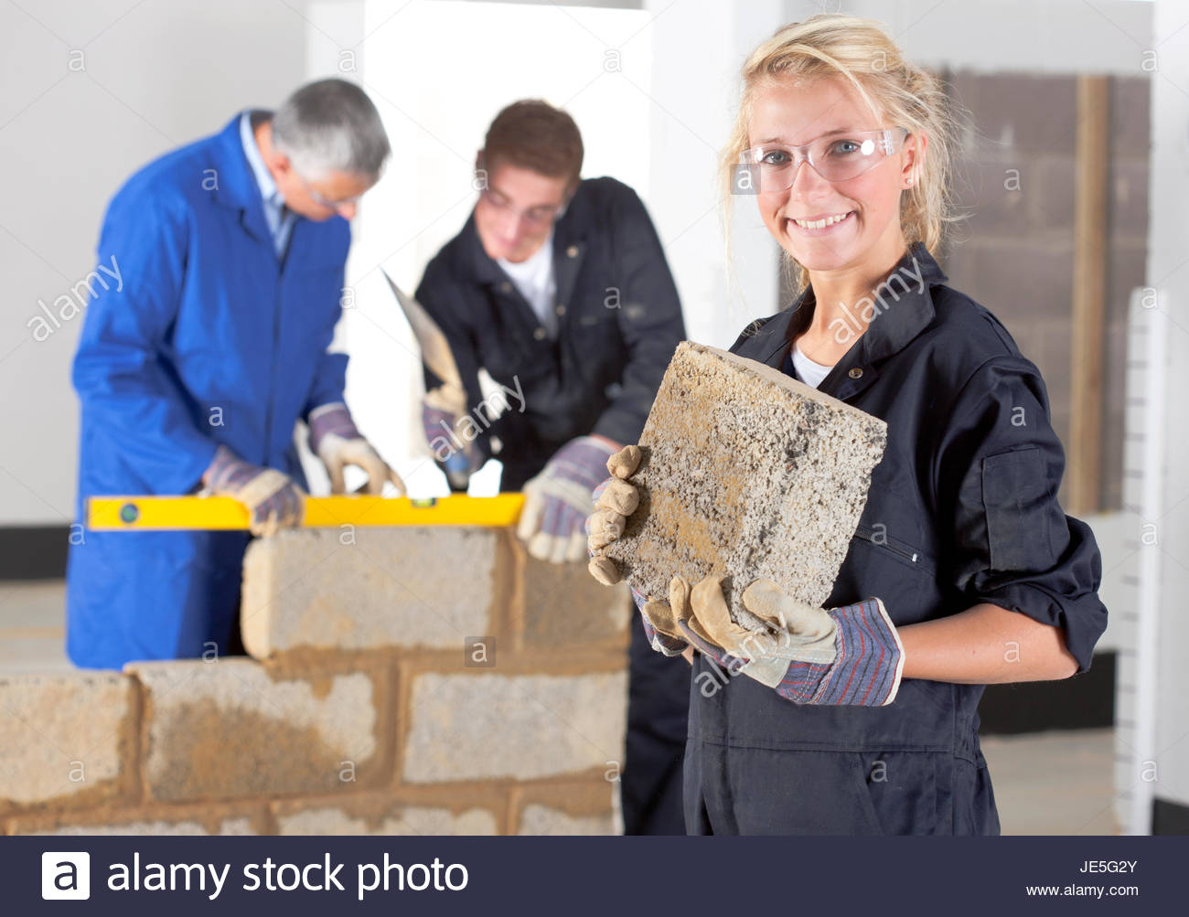 Bricklaying Student Stock Photos & Bricklaying Student Stock Images - Alamy