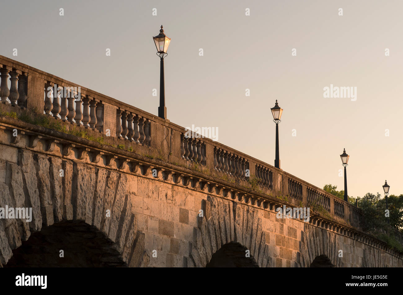 Maidenhead bridge at sunset Stock Photo - Alamy