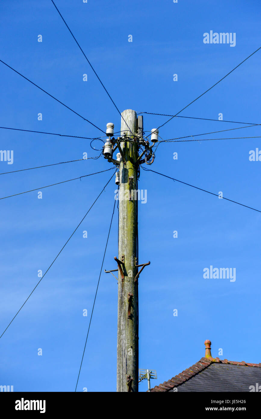 Wire service hi-res stock photography and images - Alamy