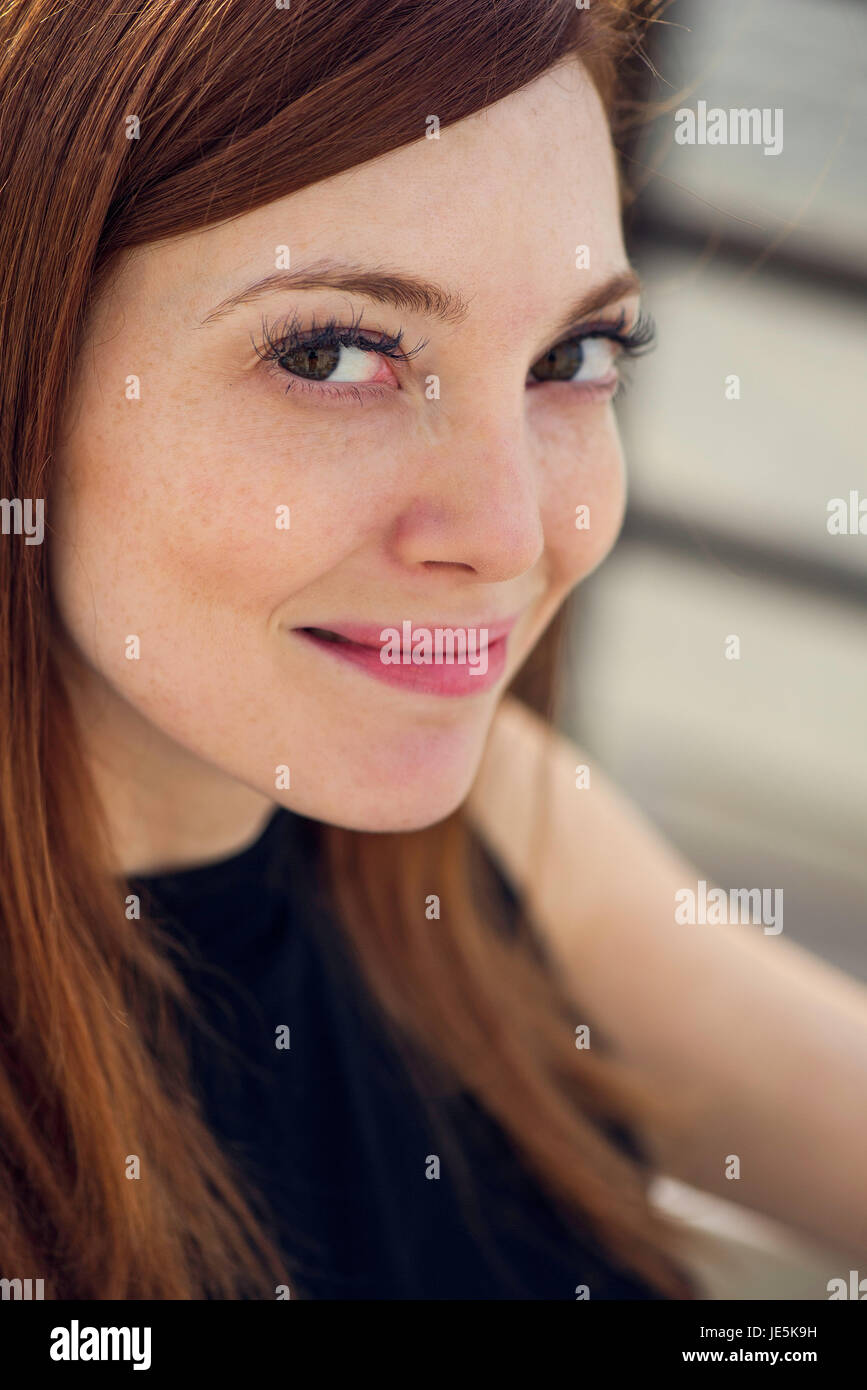 34 portraits hi-res stock photography and images - Alamy
