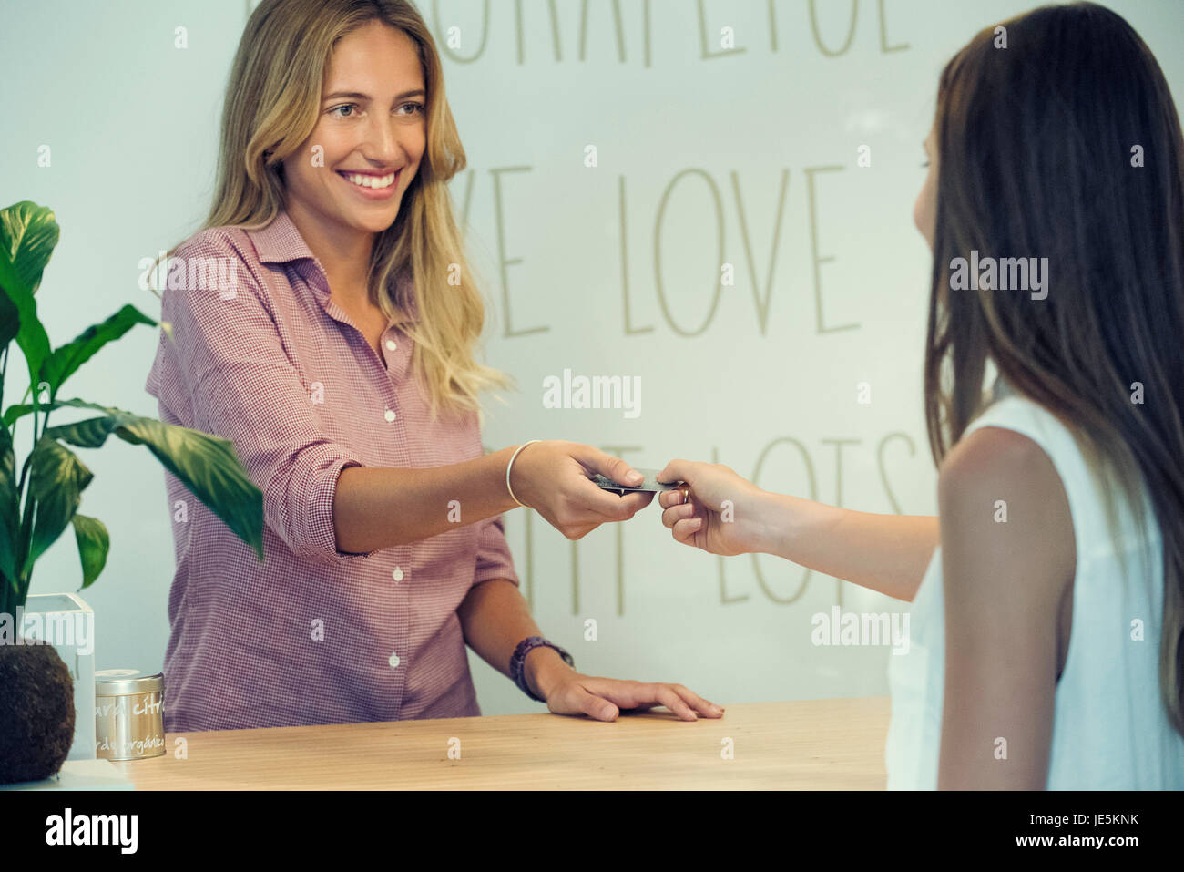 Cashier service hi-res stock photography and images - Alamy