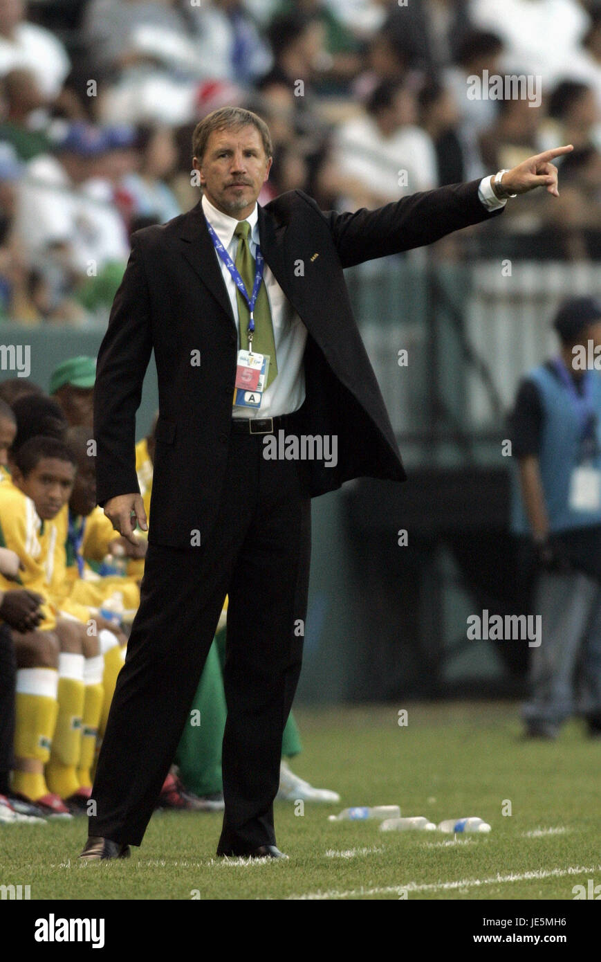 STUART BAXTER SOUTH AFRICA MANAGER HOME DEPOT CENTRE CARSON LA USA 08 ...