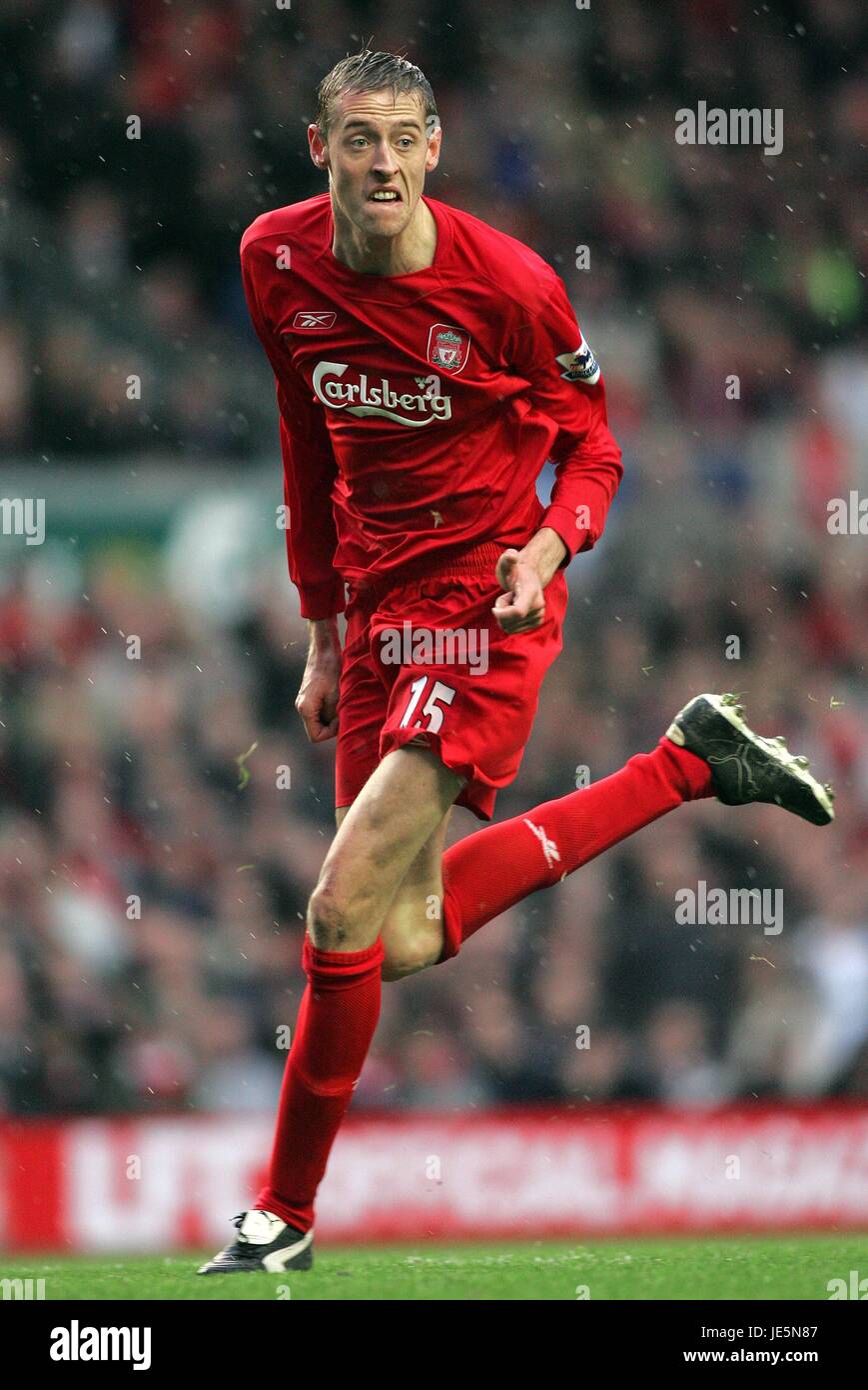 PETER CROUCH LIVERPOOL FC ANFIELD LIVERPOOL ENGLAND 03 December 2005 ...