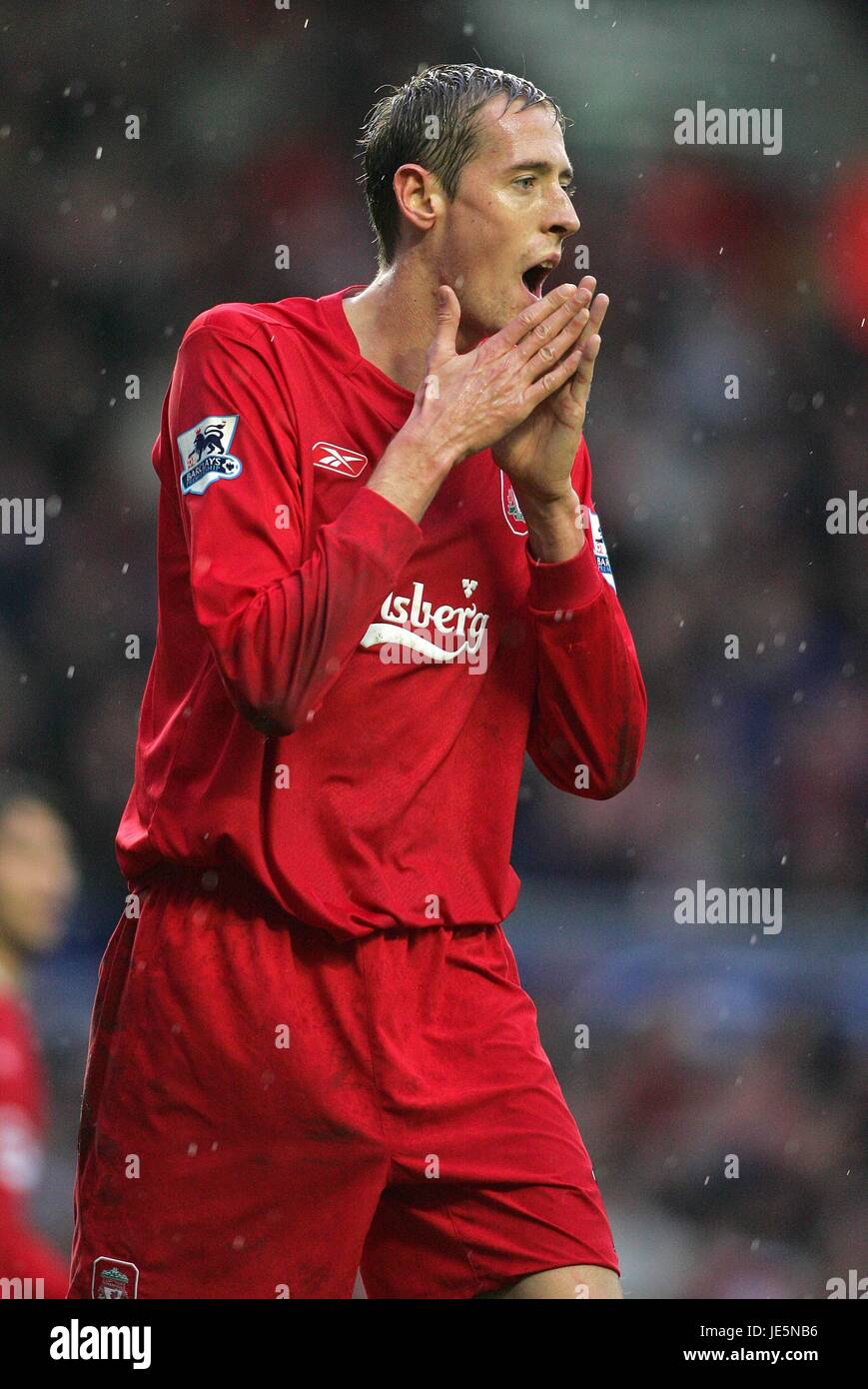 PETER CROUCH LIVERPOOL V WIGAN ATHLETIC ANFIELD LIVERPOOL ENGLAND 03 ...