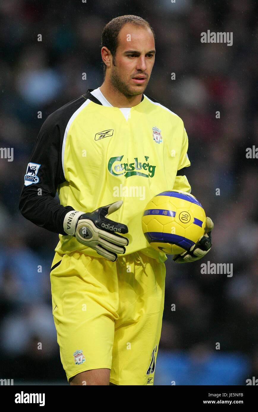 JOSE REINA LIVERPOOL FC CITY OF MANCHESTER STADIUM MANCHESTER 26 ...