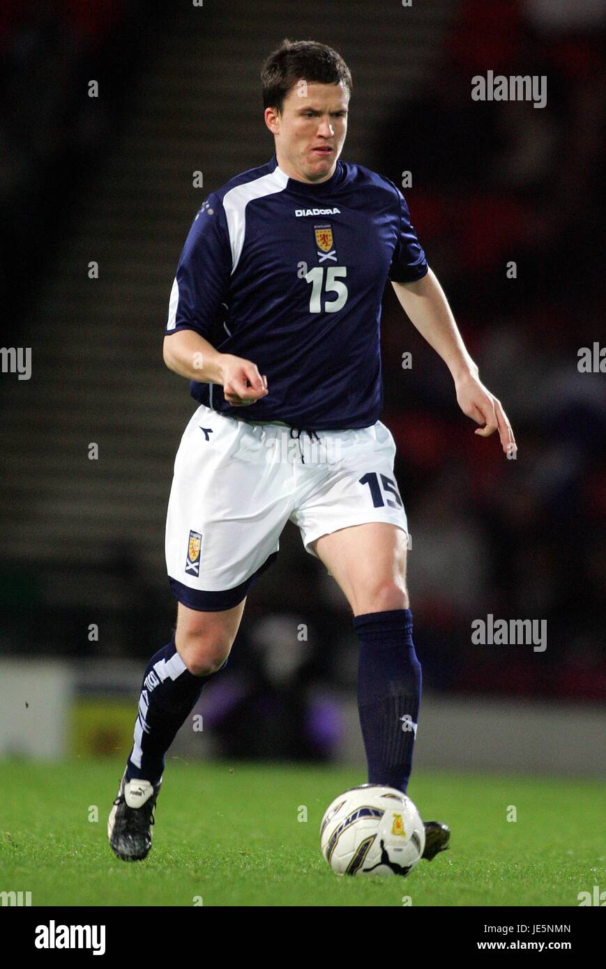GARY CALDWELL SCOTLAND & HIBERNIAN HAMPDEN PARK GLASGOW SCOTLAND 12 ...