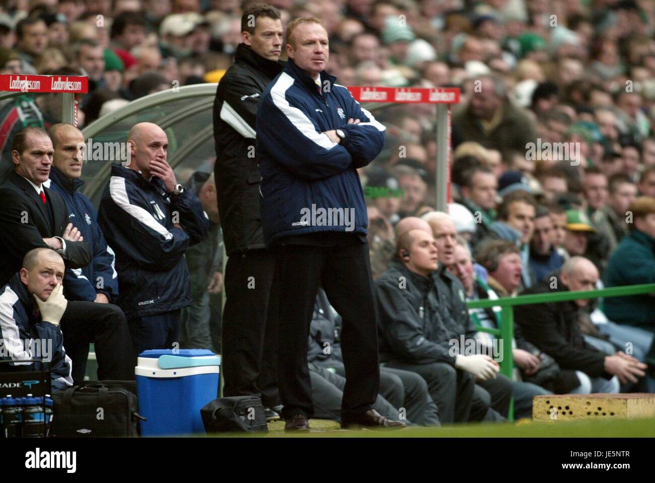 ALEX MCLEISH GLASGOW RANGERS FC MANAGER CELTIC PARK GLASGOW SCOTLAND 19 ...
