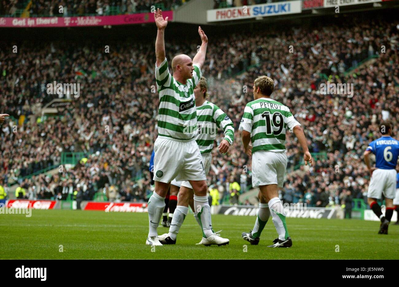 JOHN HARTSON CELEBRATES GOAL CELTIC V RANGERS CELTIC PARK GLASGOW ...