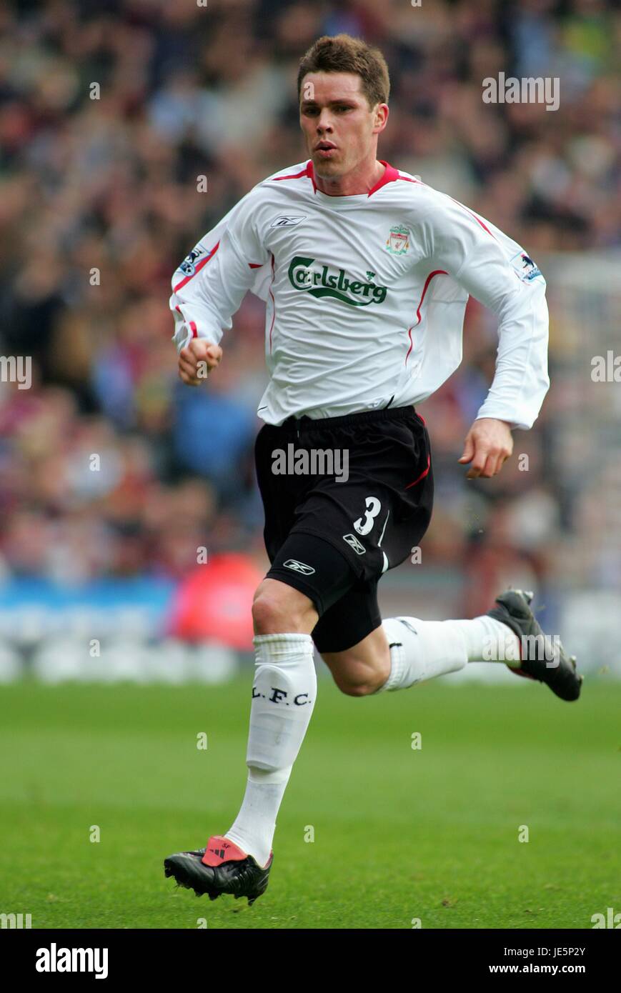 STEVE FINNAN LIVERPOOL FC VILLA PARK BIRMINGHAM ENGLAND 05 November ...