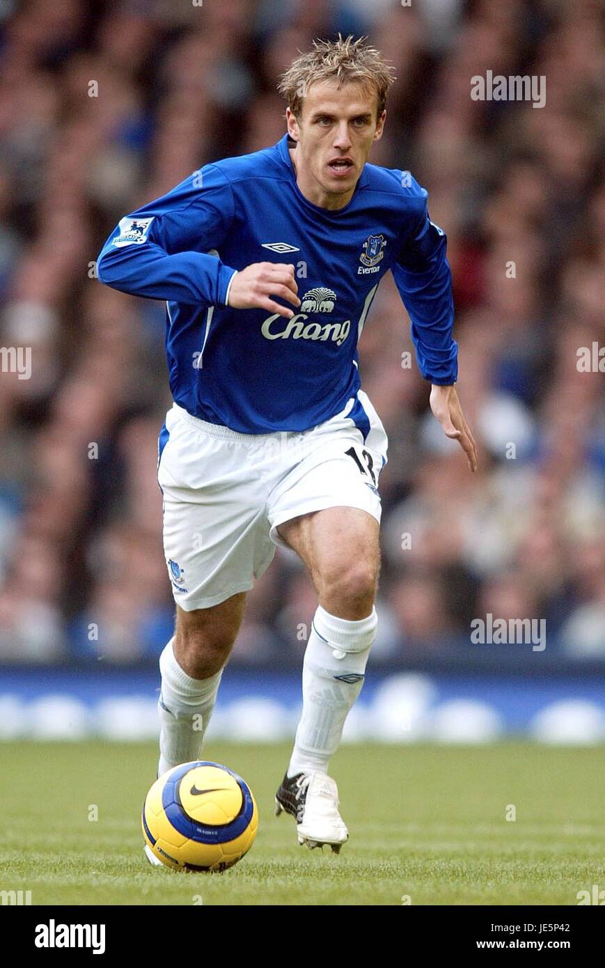 PHILIP NEVILLE EVERTON FC GOODISON PARK LIVERPOOL ENGLAND 06 November ...
