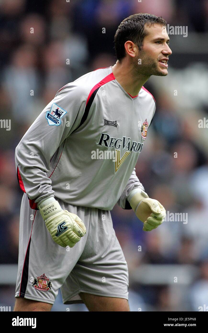 KELVIN DAVIS SUNDERLAND FC ST JAMES PARK NEWCASTLE ENGLAND 23 October ...