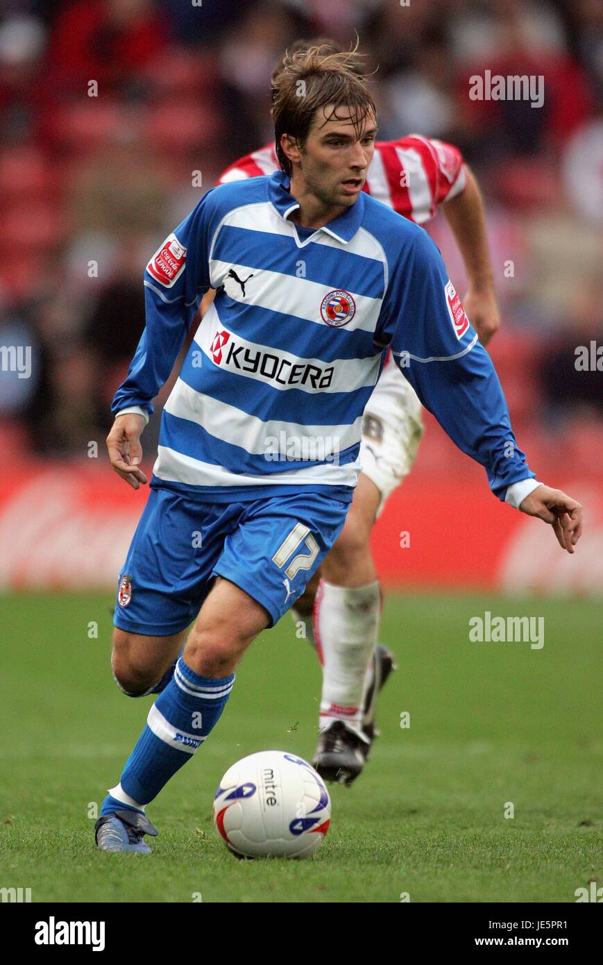 BOBBY CONVEY READING FC BRITANNIA STADIUM STOKE ENGLAND 22 October 2005 ...