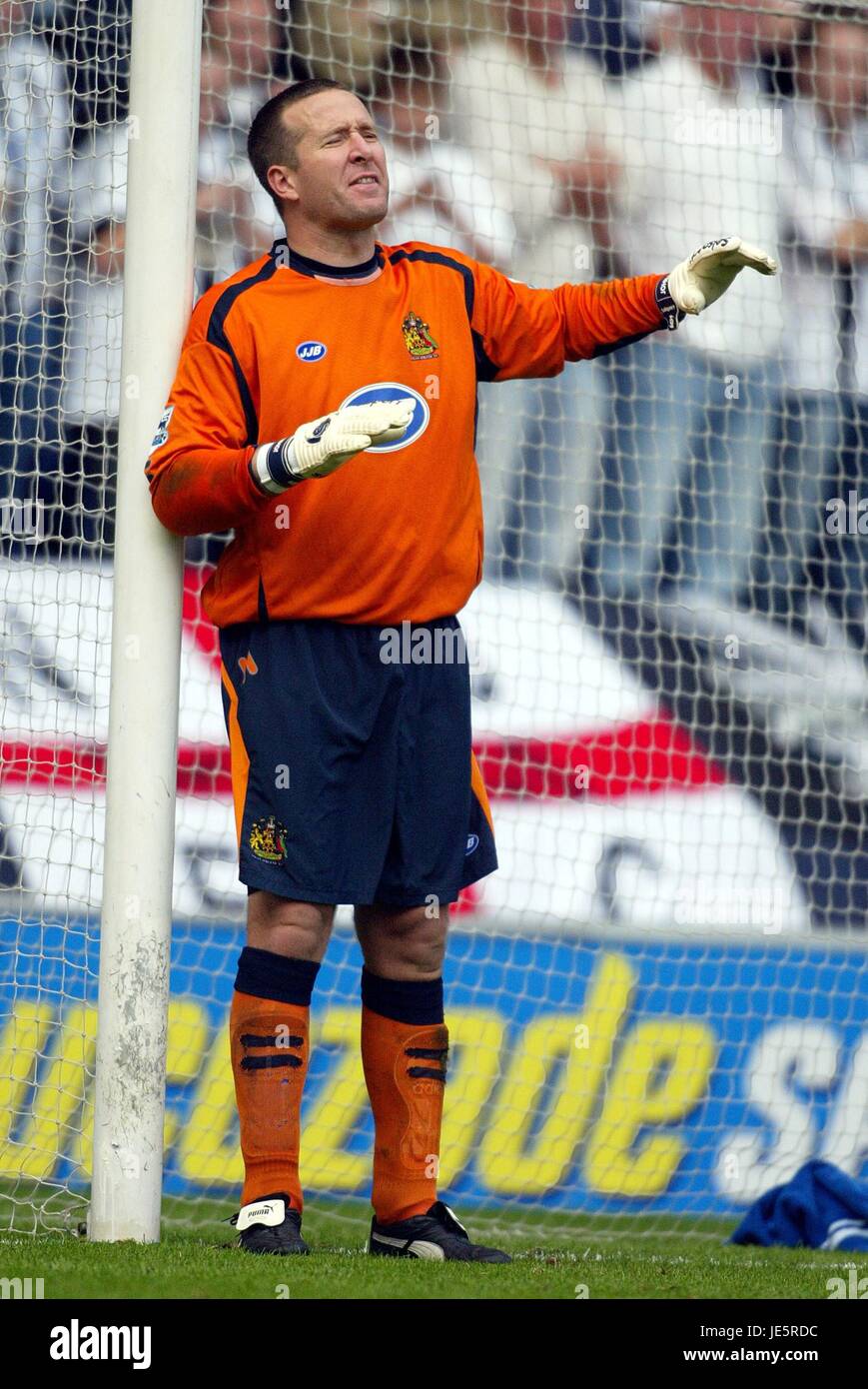 JOHN FILAN WIGAN ATHLETIC FC JJB STADIUM WIGAN ENGLAND 15 October 2005 ...
