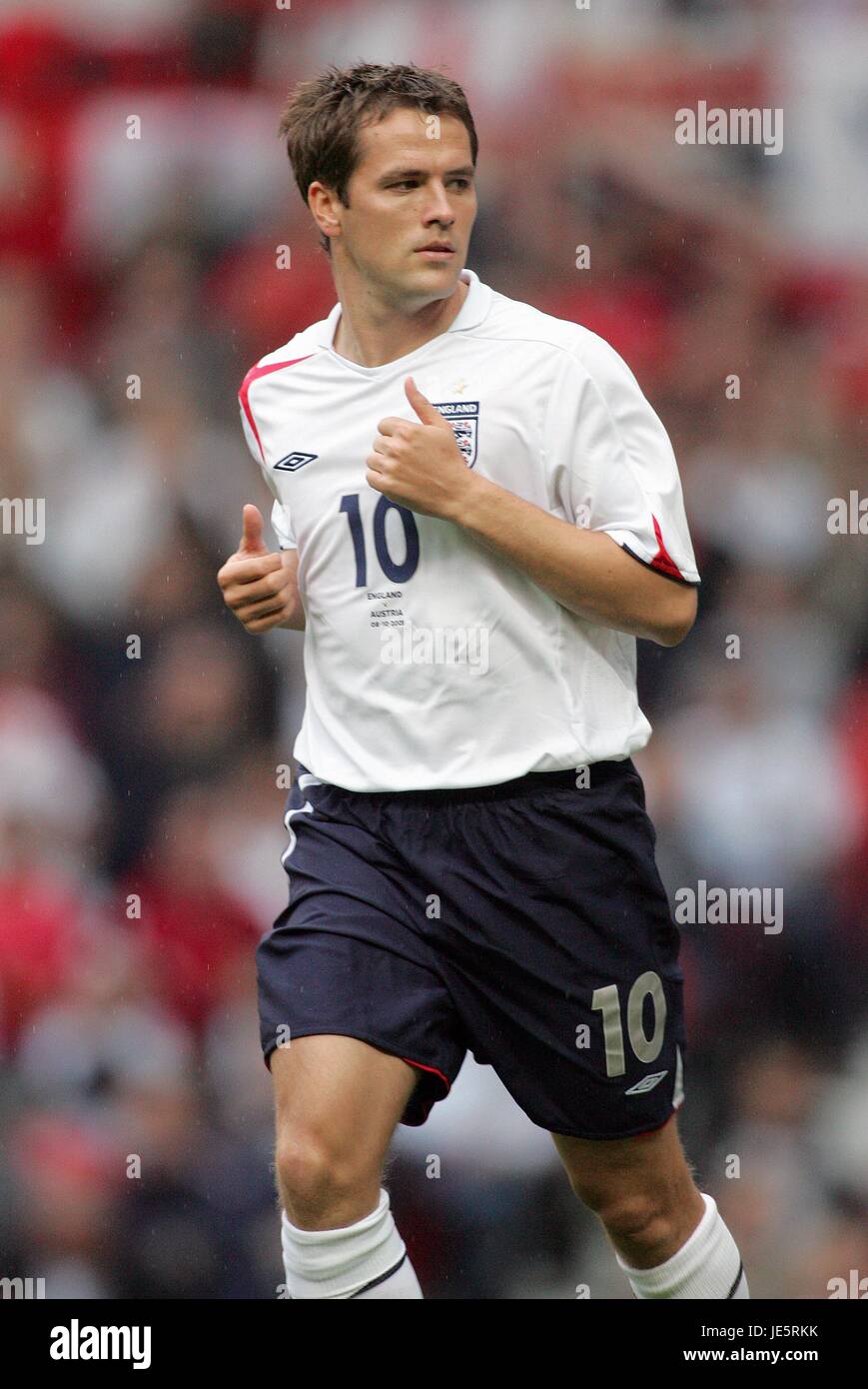 MICHAEL OWEN ENGLAND & NEWCASTLE UNITED FC OLD TRAFFORD MANCHESTER ...