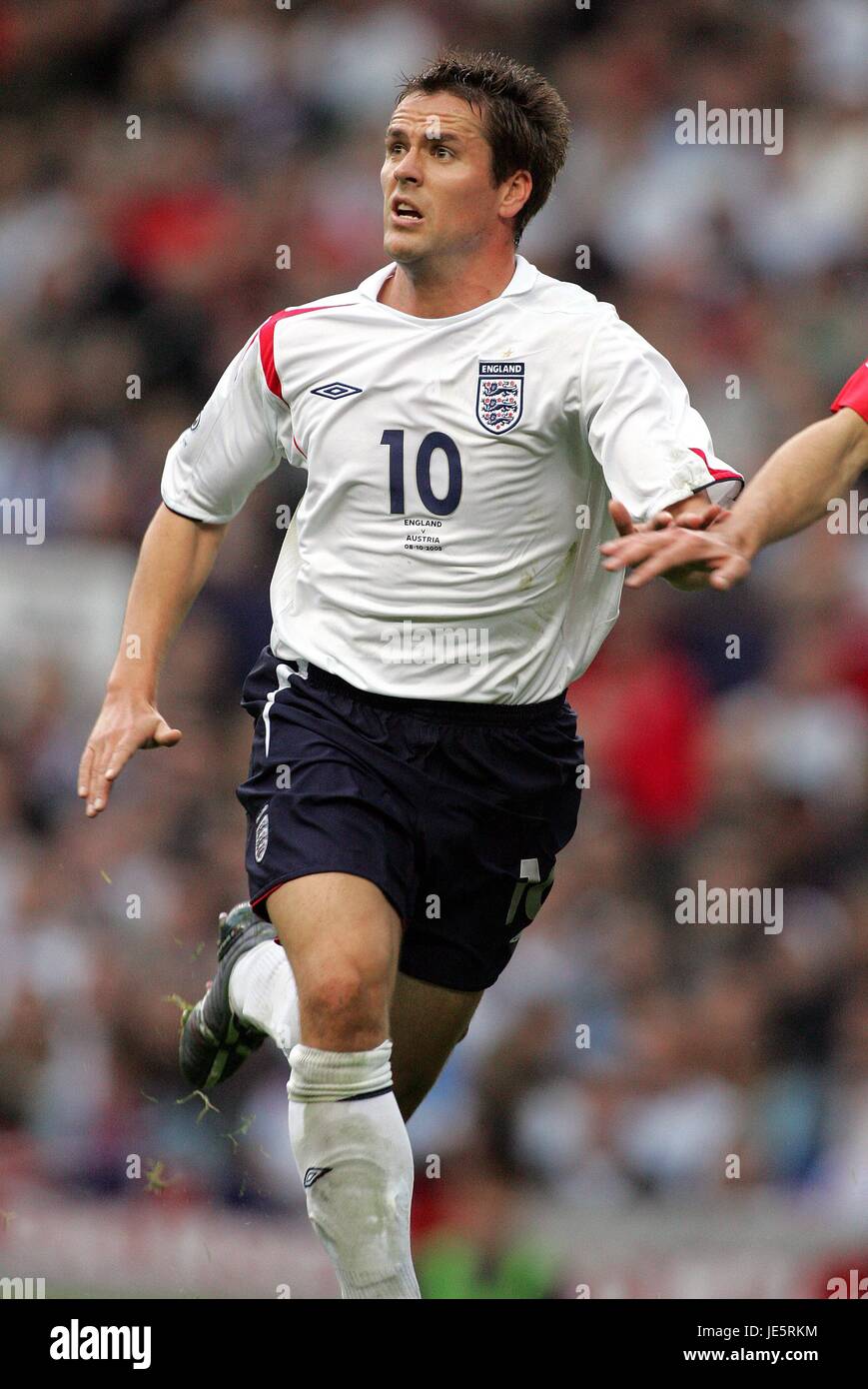 MICHAEL OWEN ENGLAND & NEWCASTLE UNITED FC OLD TRAFFORD MANCHESTER ...