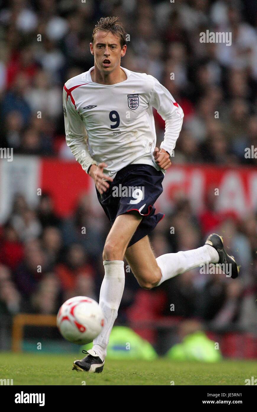 PETER CROUCH ENGLAND & LIVERPOOL FC OLD TRAFFORD MANCHESTER ENGLAND 08 ...