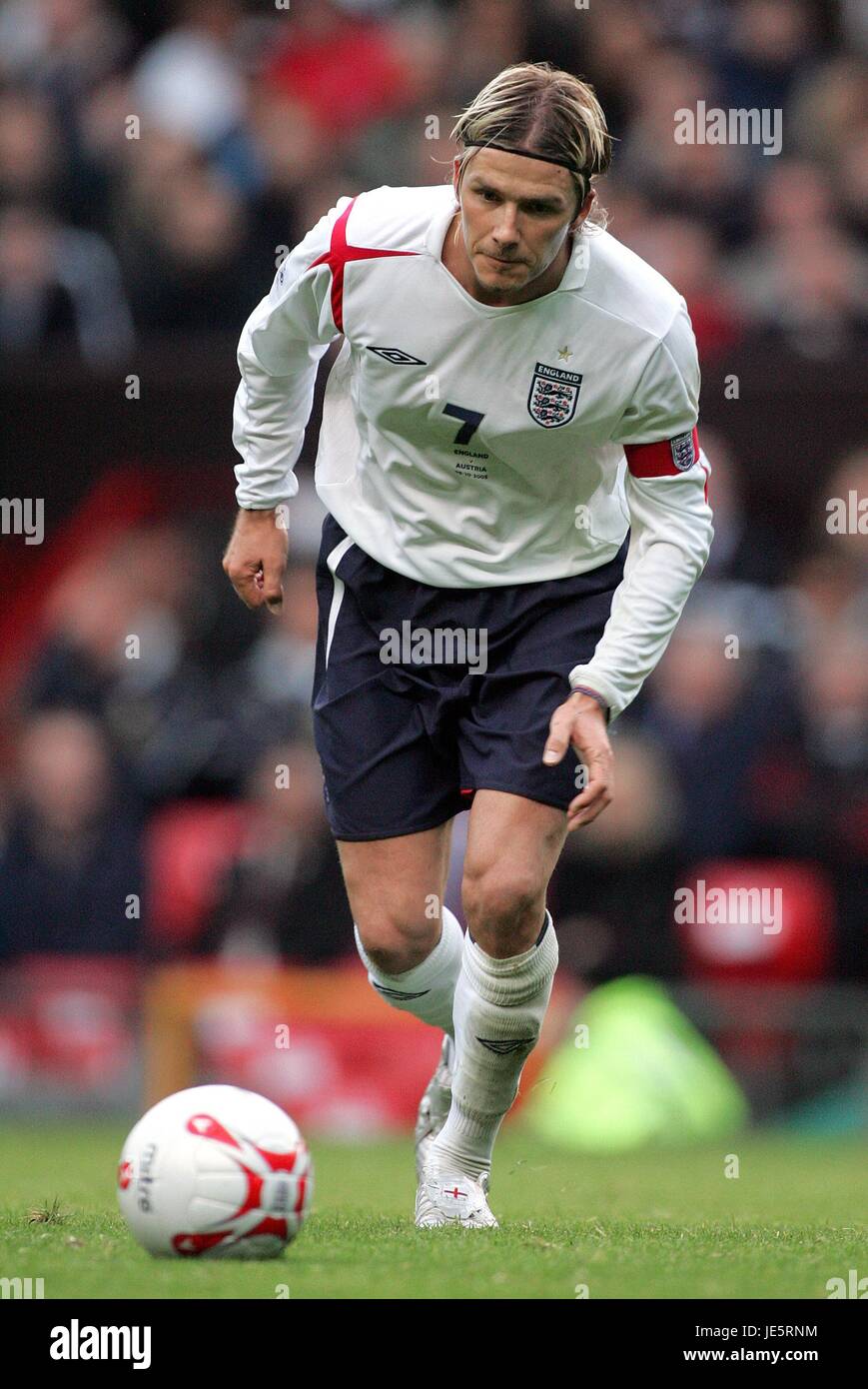 DAVID BECKHAM ENGLAND & REAL MADRID CF OLD TRAFFORD MANCHESTER ENGLAND ...