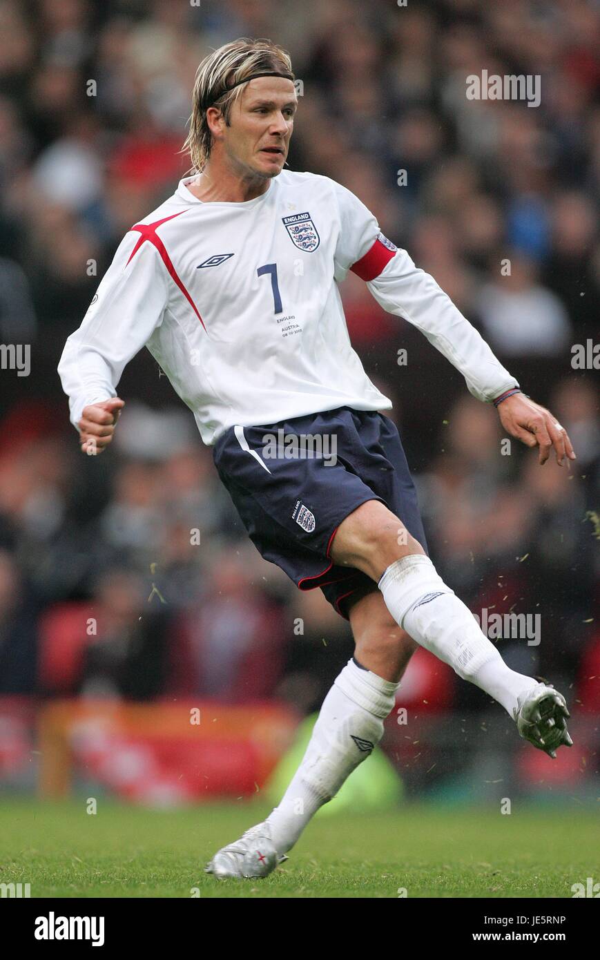 DAVID BECKHAM ENGLAND & REAL MADRID CF OLD TRAFFORD MANCHESTER ENGLAND ...