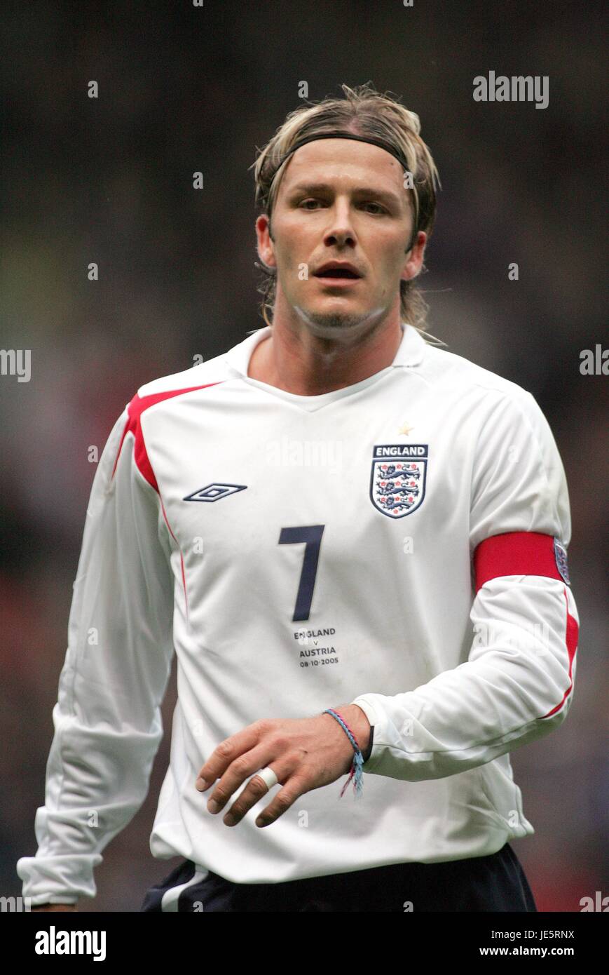DAVID BECKHAM ENGLAND & REAL MADRID CF OLD TRAFFORD MANCHESTER ENGLAND ...