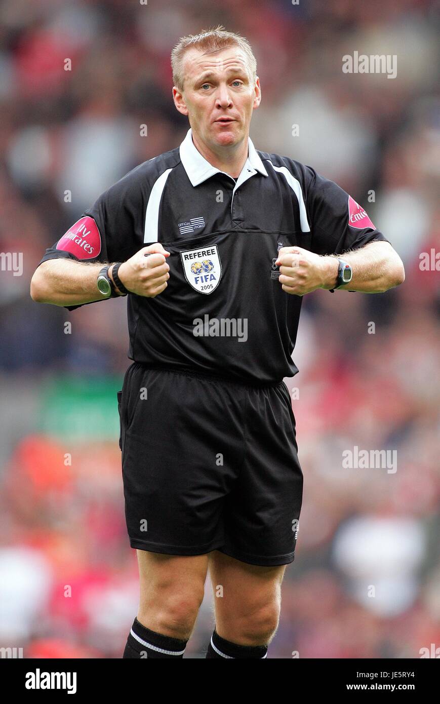 GRAHAM POLL PREMIERSHIP FOOTBALL REFEREE ANFIELD LIVERPOOL ENGLAND 02 ...