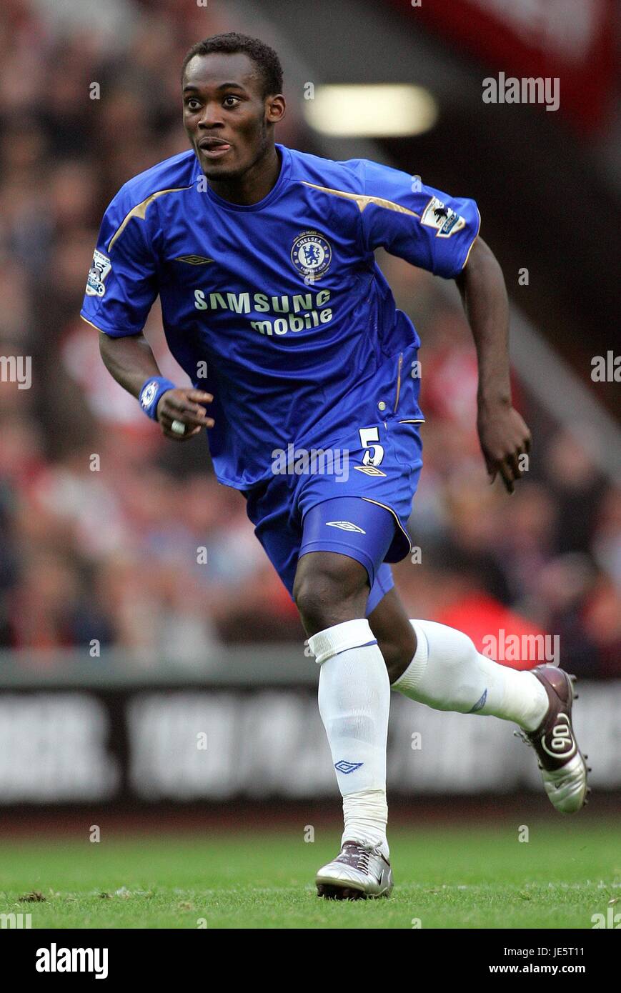 MICHAEL ESSIEN CHELSEA FC ANFIELD LIVERPOOL ENGLAND 02 October 2005 ...