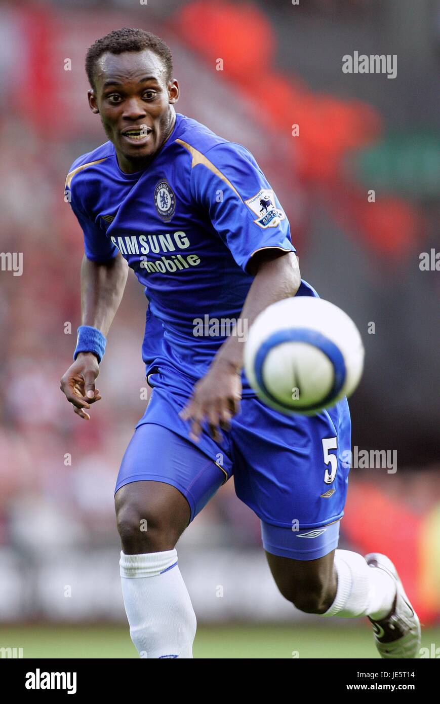 MICHAEL ESSIEN CHELSEA FC ANFIELD LIVERPOOL ENGLAND 02 October 2005 ...