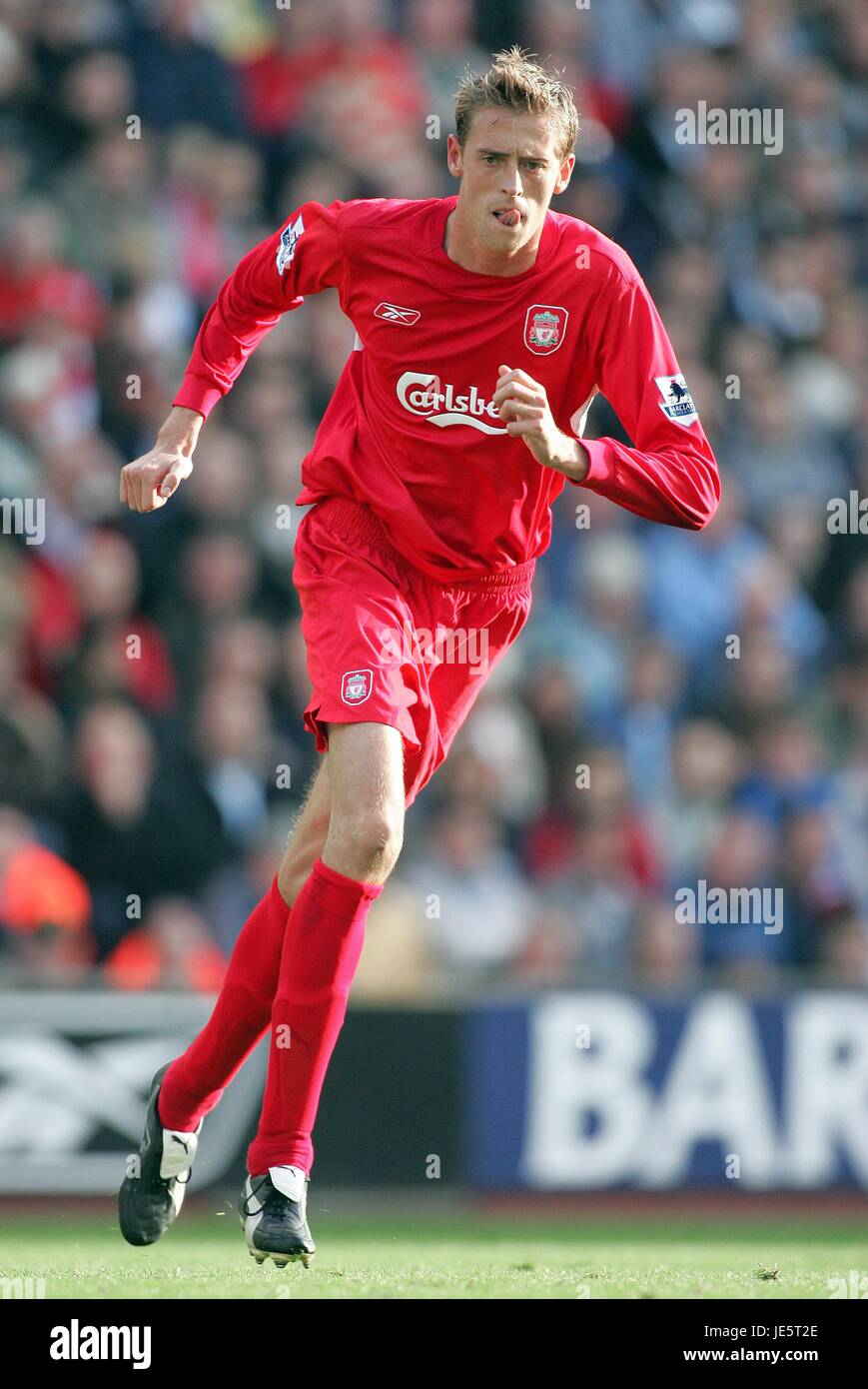 PETER CROUCH LIVERPOOL FC ANFIELD LIVERPOOL ENGLAND 02 October 2005 ...