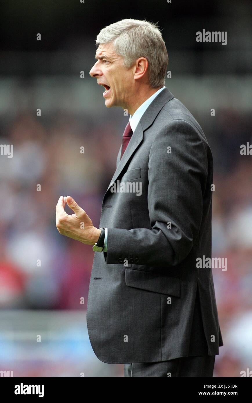 ARSENE WENGER ARSENAL FC MANAGER UPTON PARK WEST HAM LONDON ENGLAND 24 ...