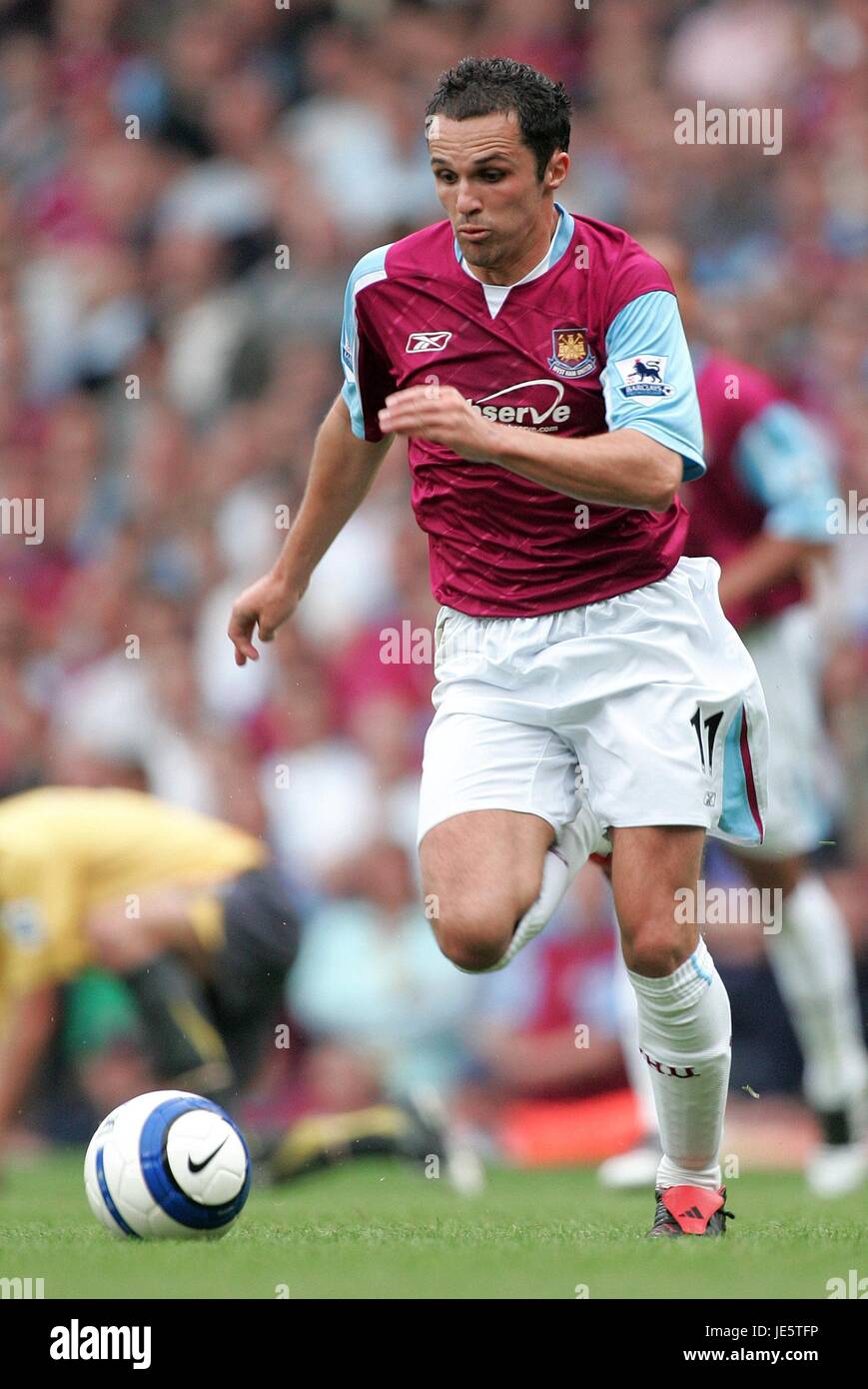 Matthew etherington west ham united hi-res stock photography and images ...