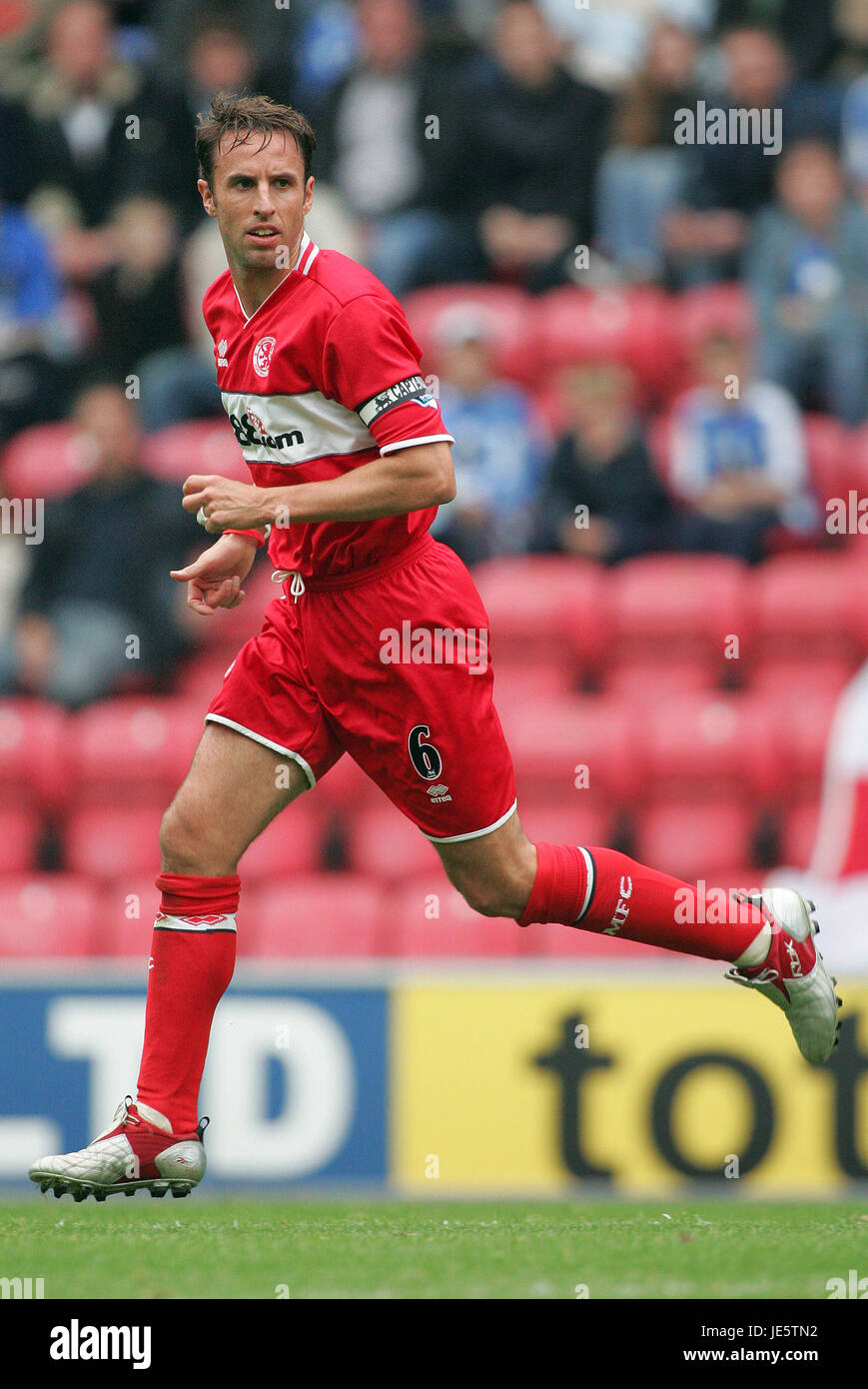 GARETH SOUTHGATE MIDDLESBROUGH FC JJB STADIUM WIGAN ENGLAND 18 ...