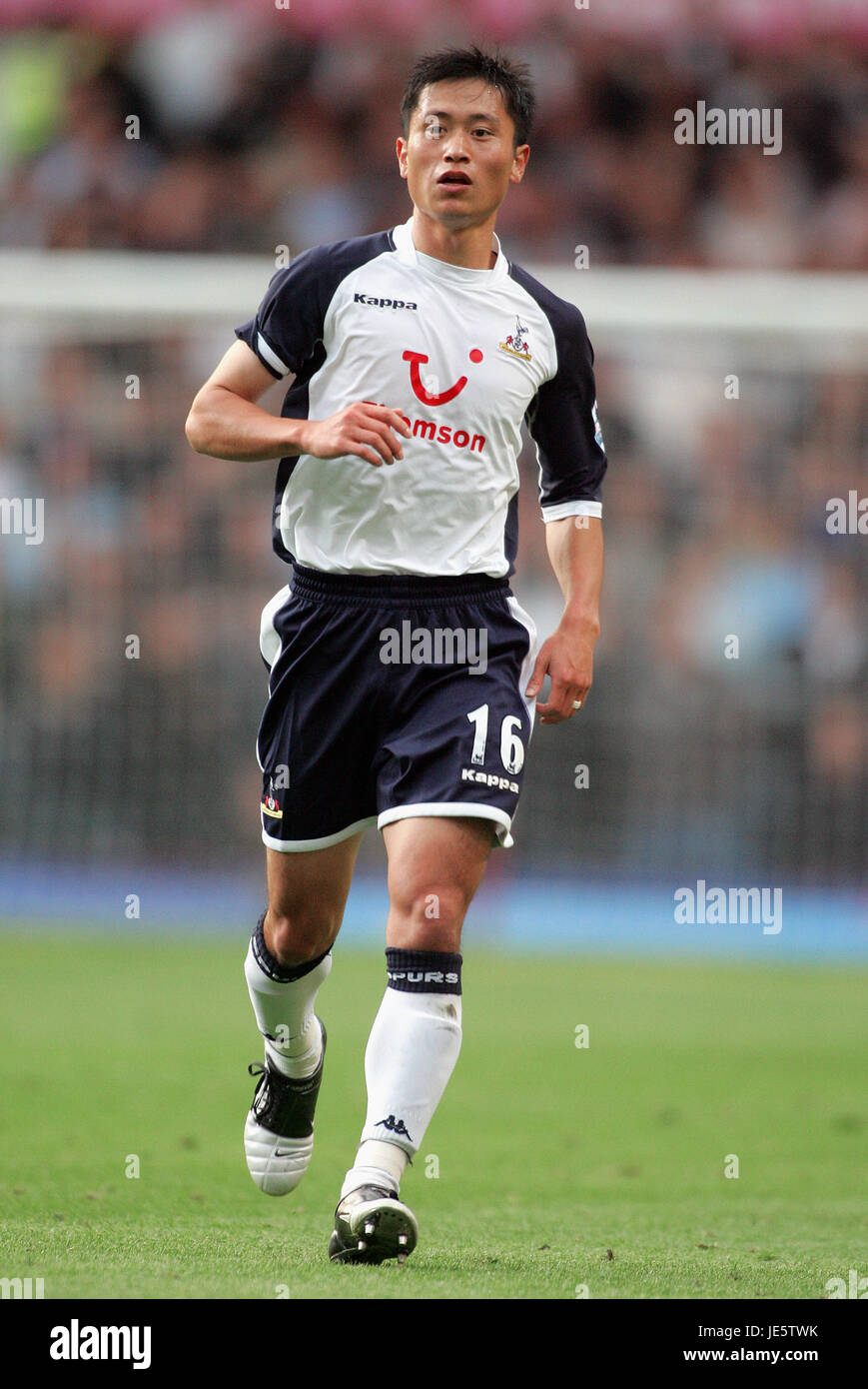 YOUNG-PYO LEE TOTTENHAM HOTSPUR FC VILLA PARK BIRMINGHAM ENGLAND 17 ...