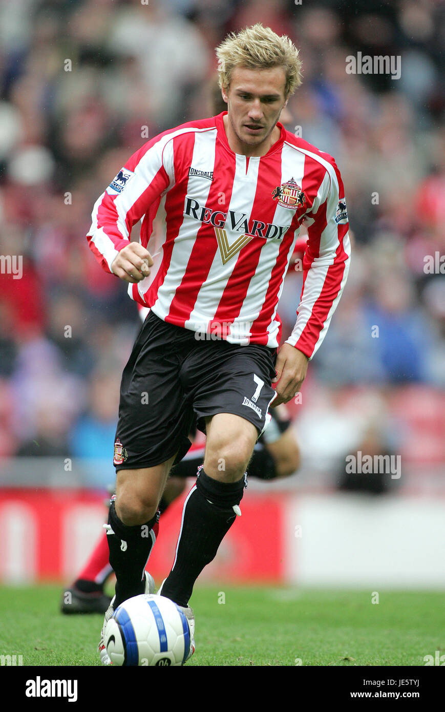 LIAM LAWRENCE SUNDERLAND FC STADIUM OF LIGHT SUNDERLAND ENGLAND 17 ...