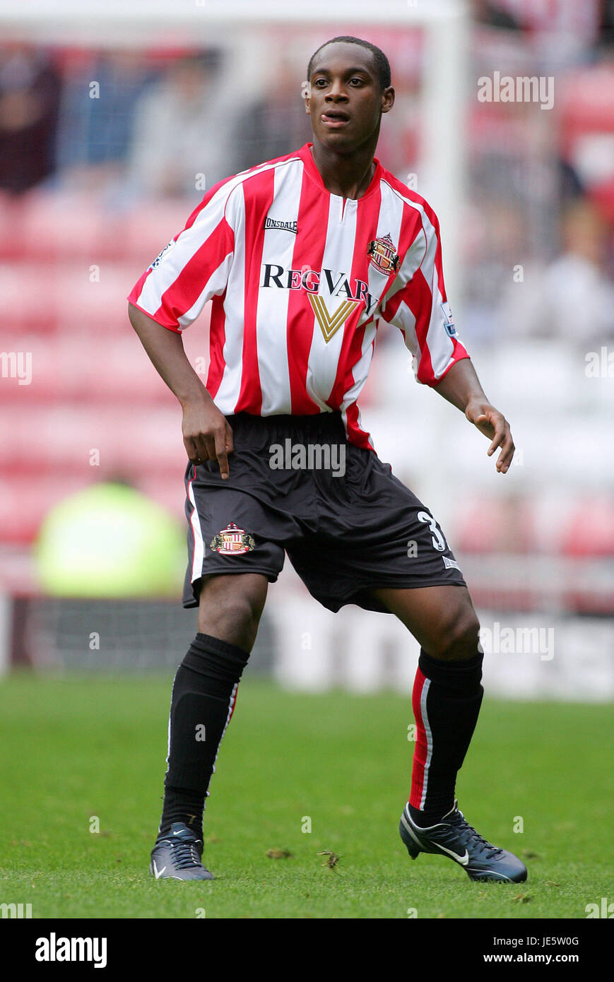 JUSTIN HOYTE SUNDERLAND FC STADIUM OF LIGHT SUNDERLAND ENGLAND 17 ...