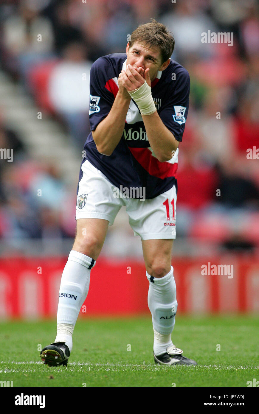 ZOLTAN GERA WEST BROMWICH ALBION FC STADIUM OF LIGHT SUNDERLAND ENGLAND 17 September 2005 Stock ...