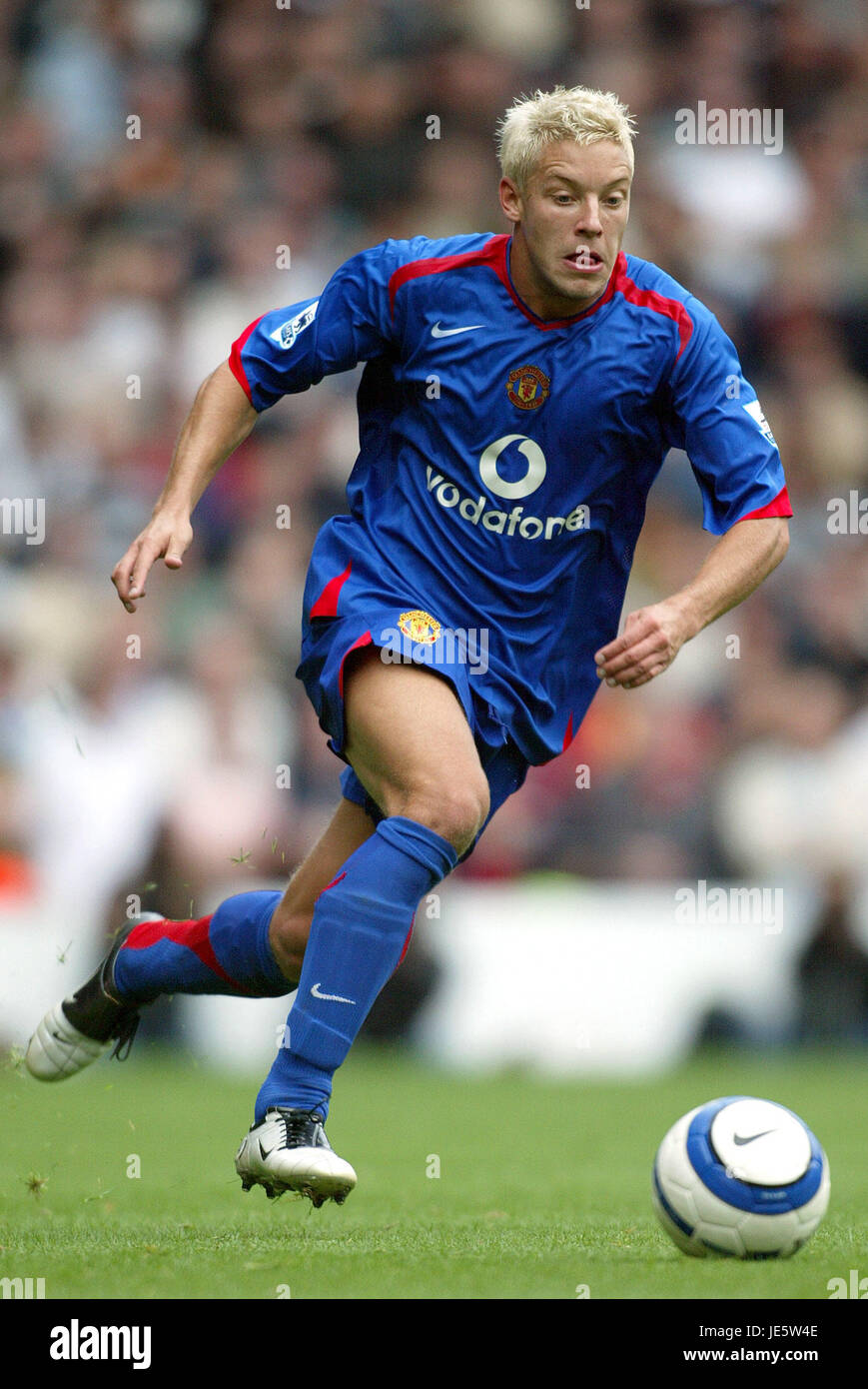 ALAN SMITH MANCHESTER UNITED FC ANFIELD LIVERPOOL ENGLAND 18 September ...