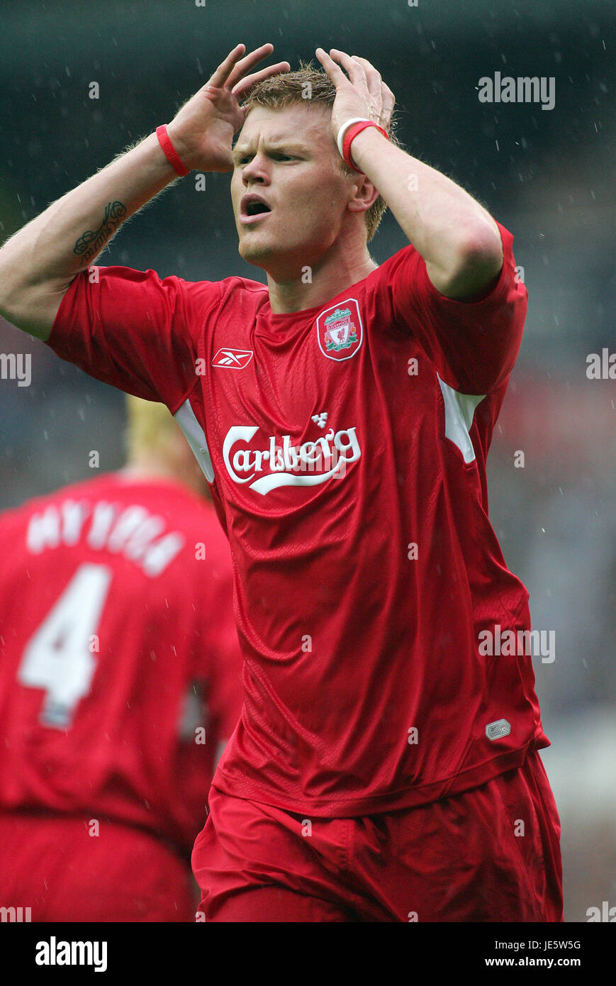 JOHN ARNE RIISE LIVERPOOL FC WHITE HART LANE TOTTENHAM LONDON 13 ...