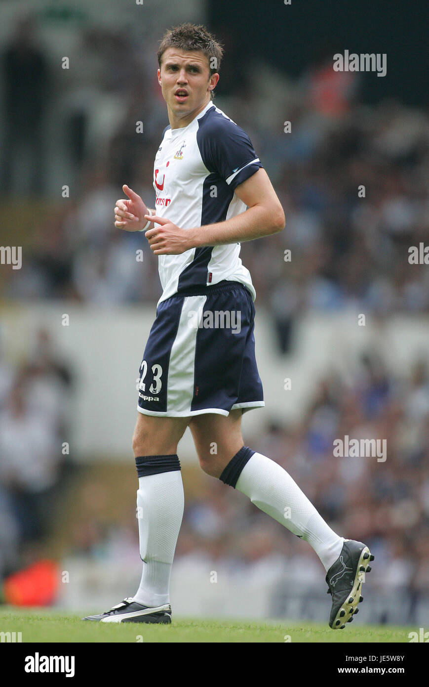 MICHAEL CARRICK TOTTENHAM HOTSPUR FC WHITE HART LANE TOTTENHAM LONDON ...