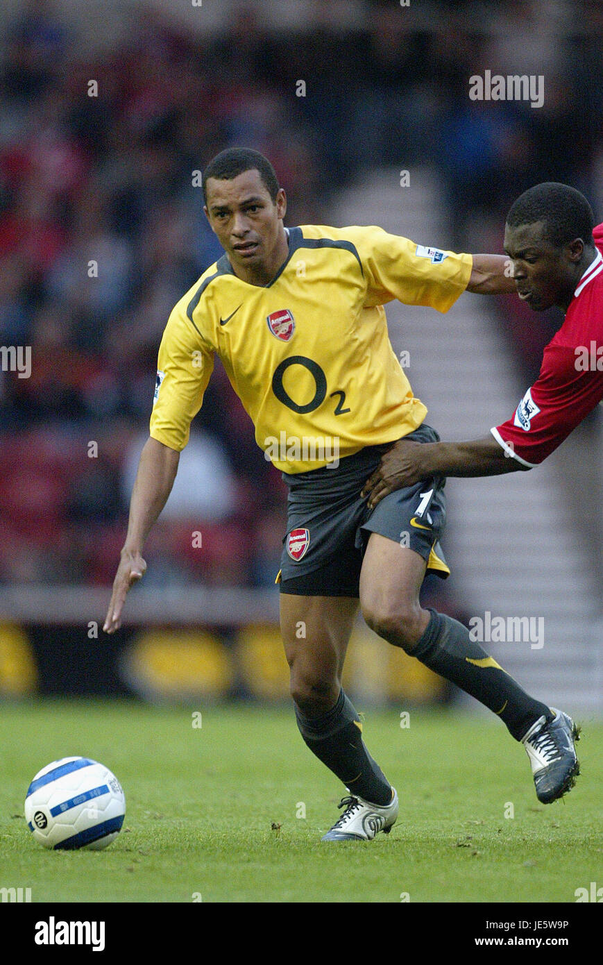 GILBERTO SILVA ARSENAL FC RIVERSIDE STADIUM MIDDLESBROUGH ENGLAND 10 ...
