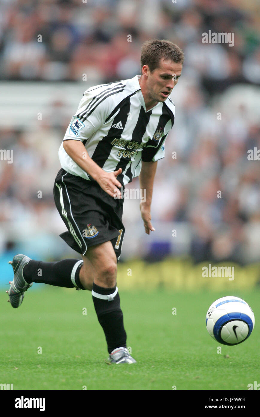 MICHAEL OWEN NEWCASTLE UNITED FC ST JAMES PARK NEWCASTLE ENGLAND 10 ...