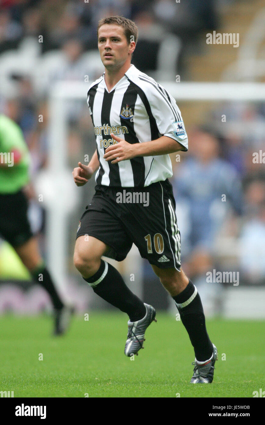 MICHAEL OWEN NEWCASTLE UNITED FC ST JAMES PARK NEWCASTLE ENGLAND 10 ...