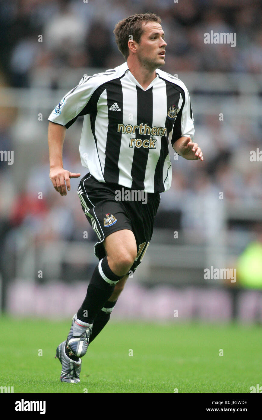 MICHAEL OWEN NEWCASTLE UNITED FC ST JAMES PARK NEWCASTLE ENGLAND 10 ...