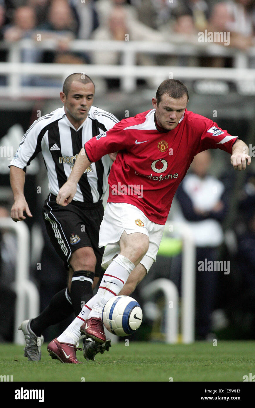 WAYNE ROONEY , STEPHEN CARR, NEWCASTLE V MANCHESTER UNITED, NEWCASTLE V ...