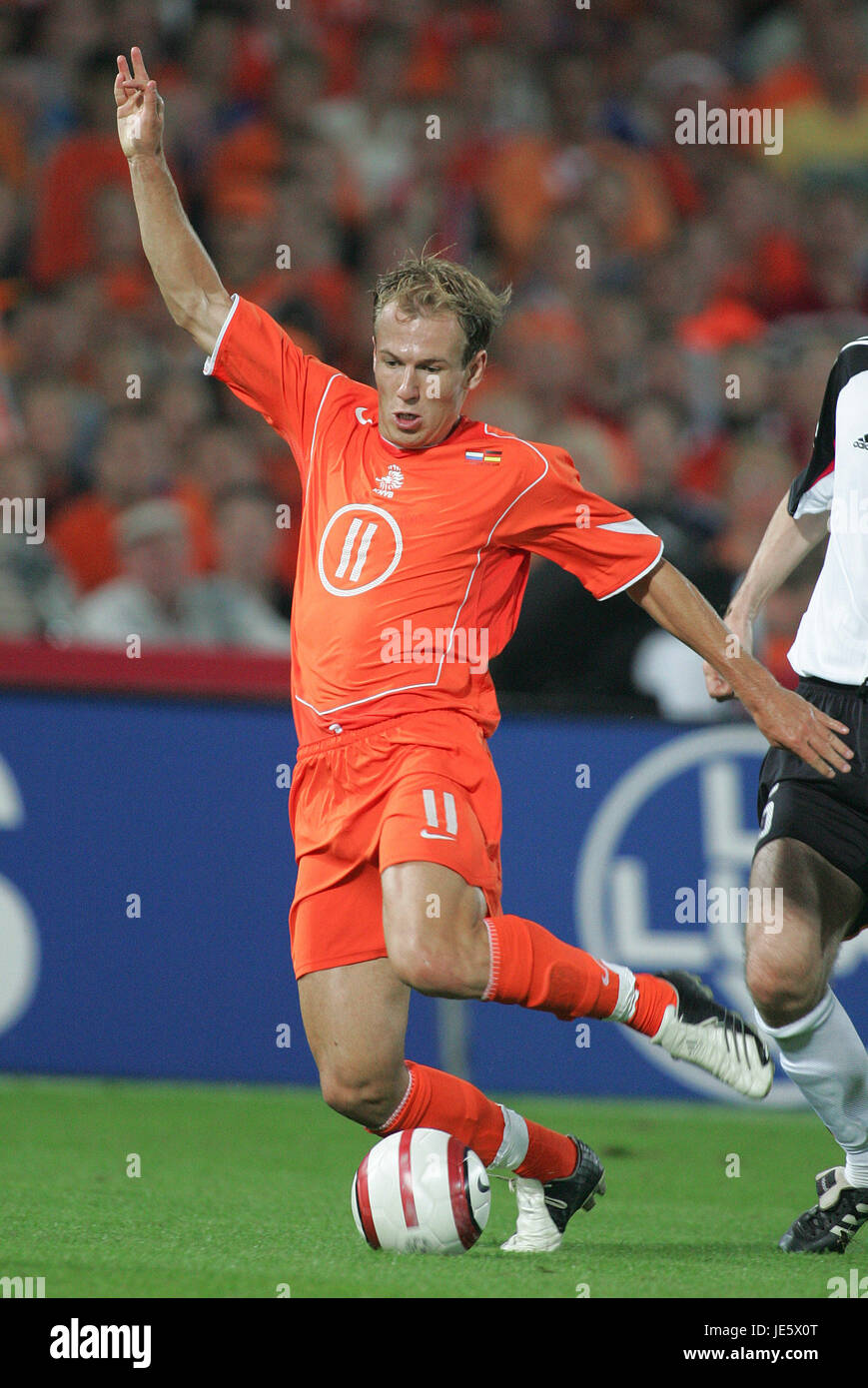 Arjen robben 2005 hi-res stock photography and images - Alamy