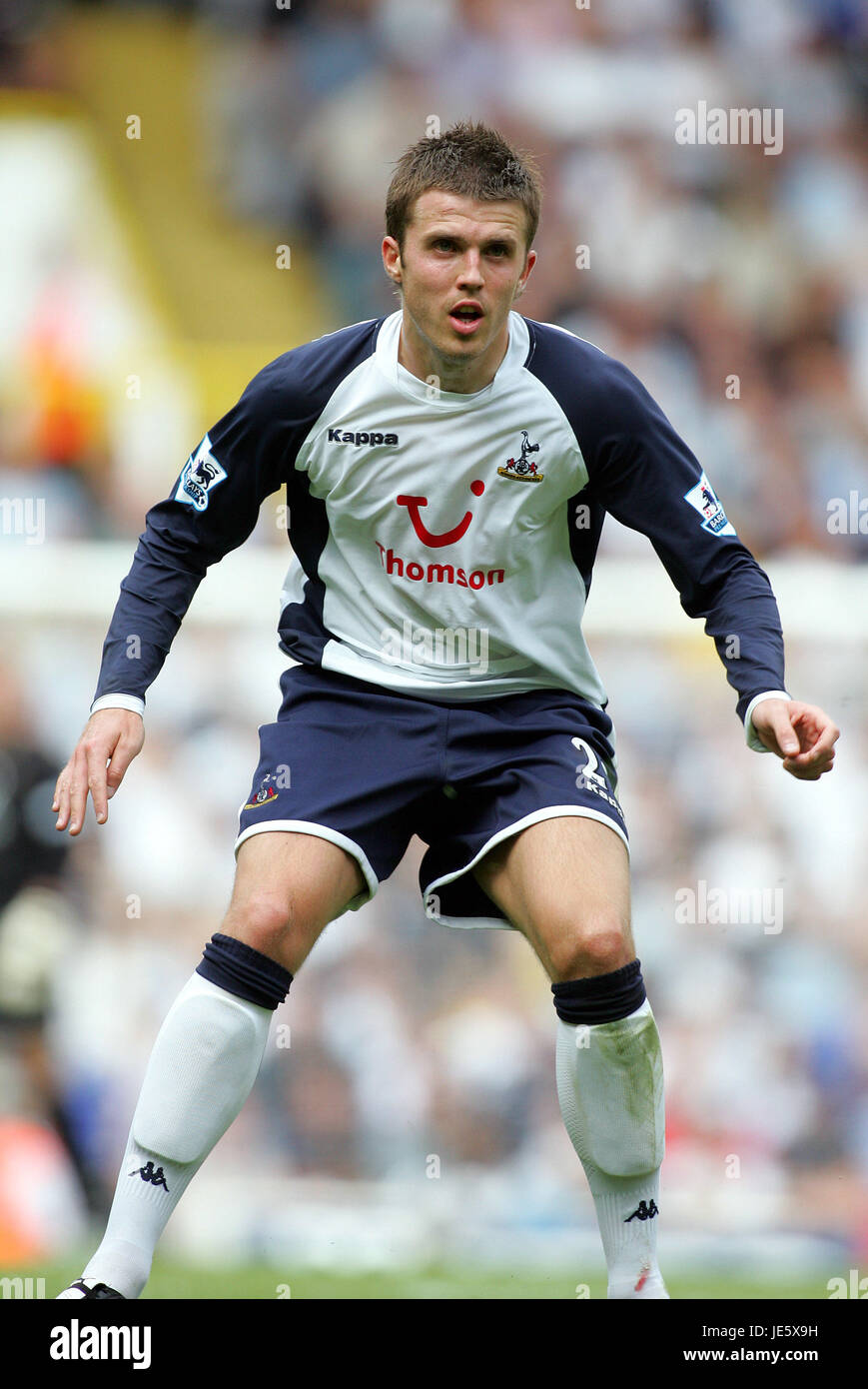Full length michael carrick hi-res stock photography and images - Alamy