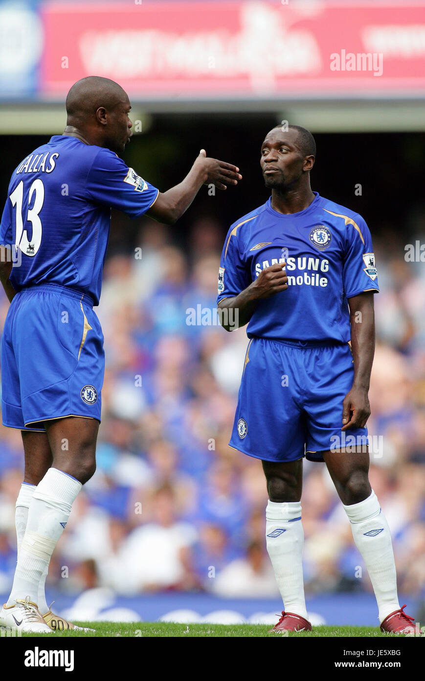 Claude makelele chelsea hi-res stock photography and images - Alamy