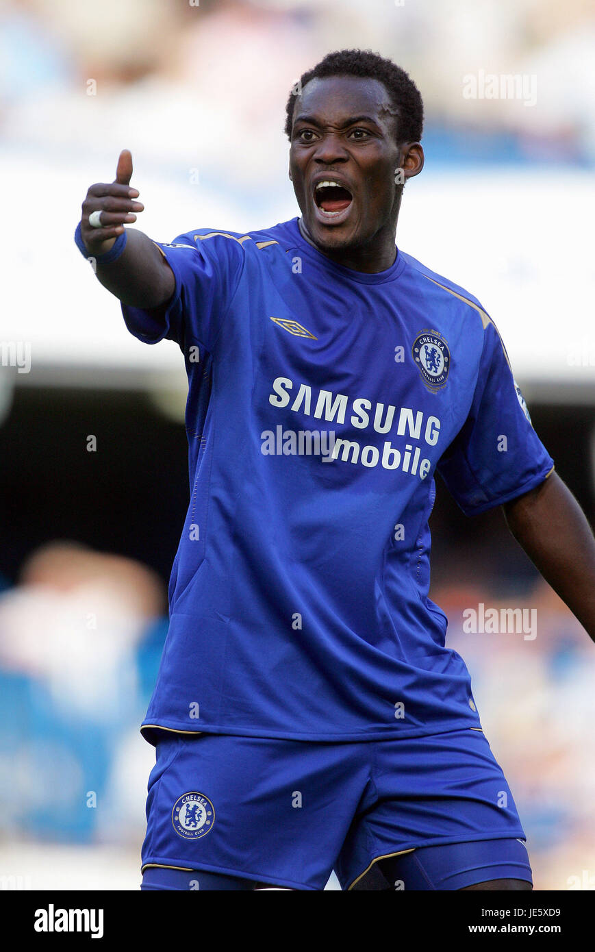 Essien 2005 hi-res stock photography and images - Alamy